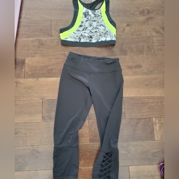 Athleta | Pants & Jumpsuits | Work Out Set Athleta Athletic Bra Size S ...